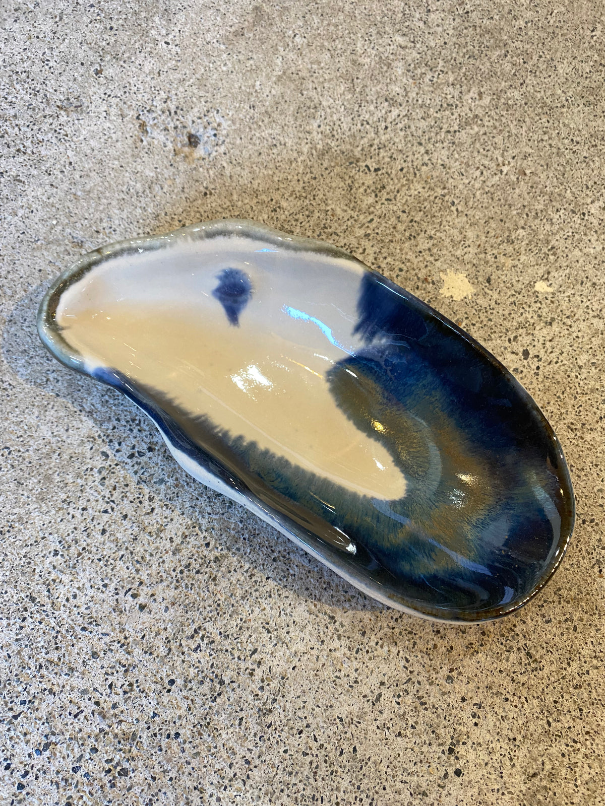 Small mussel dip bowl — Island-ish™